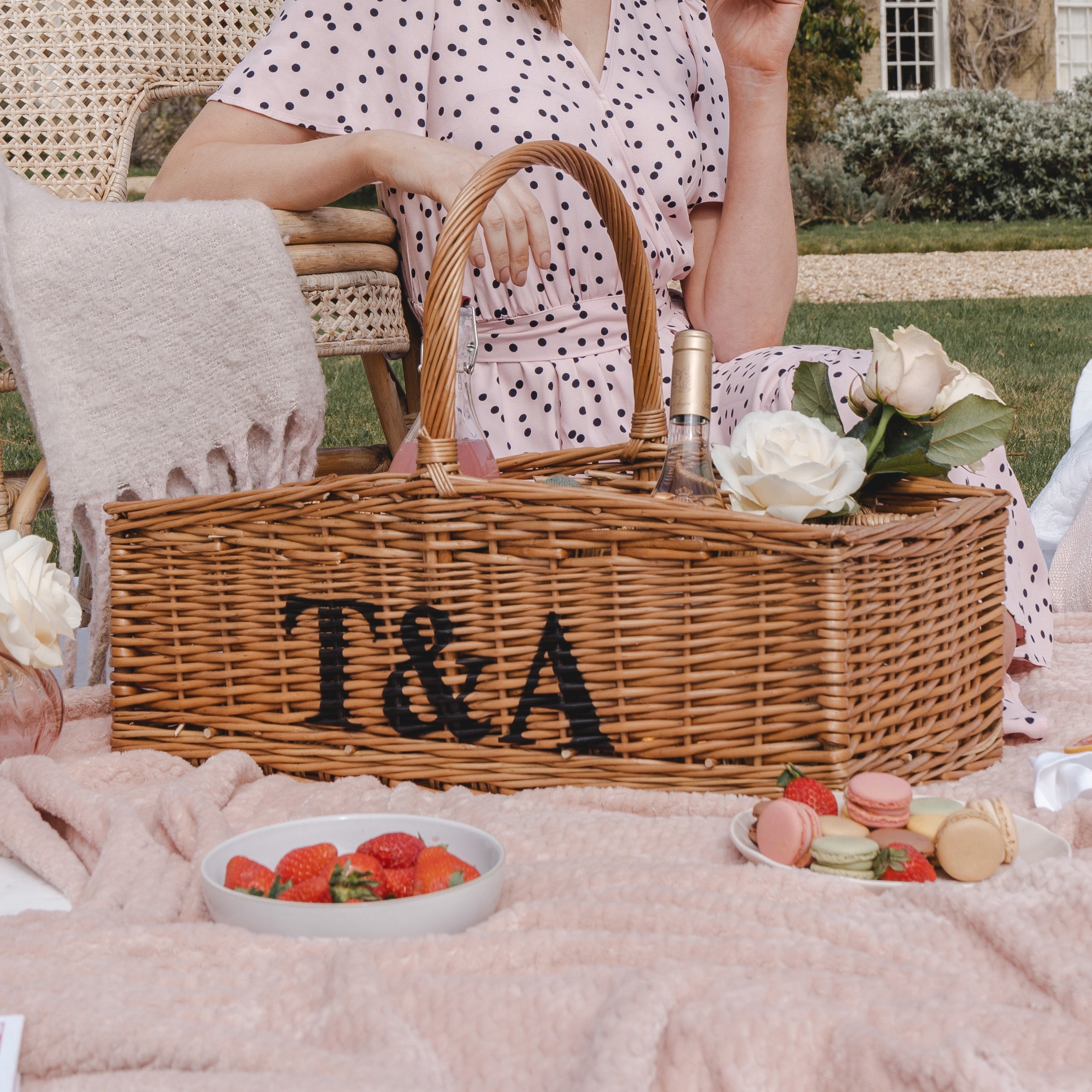 Celebration Basket with Six Glasses and Cooler Bag – The Colourful ...