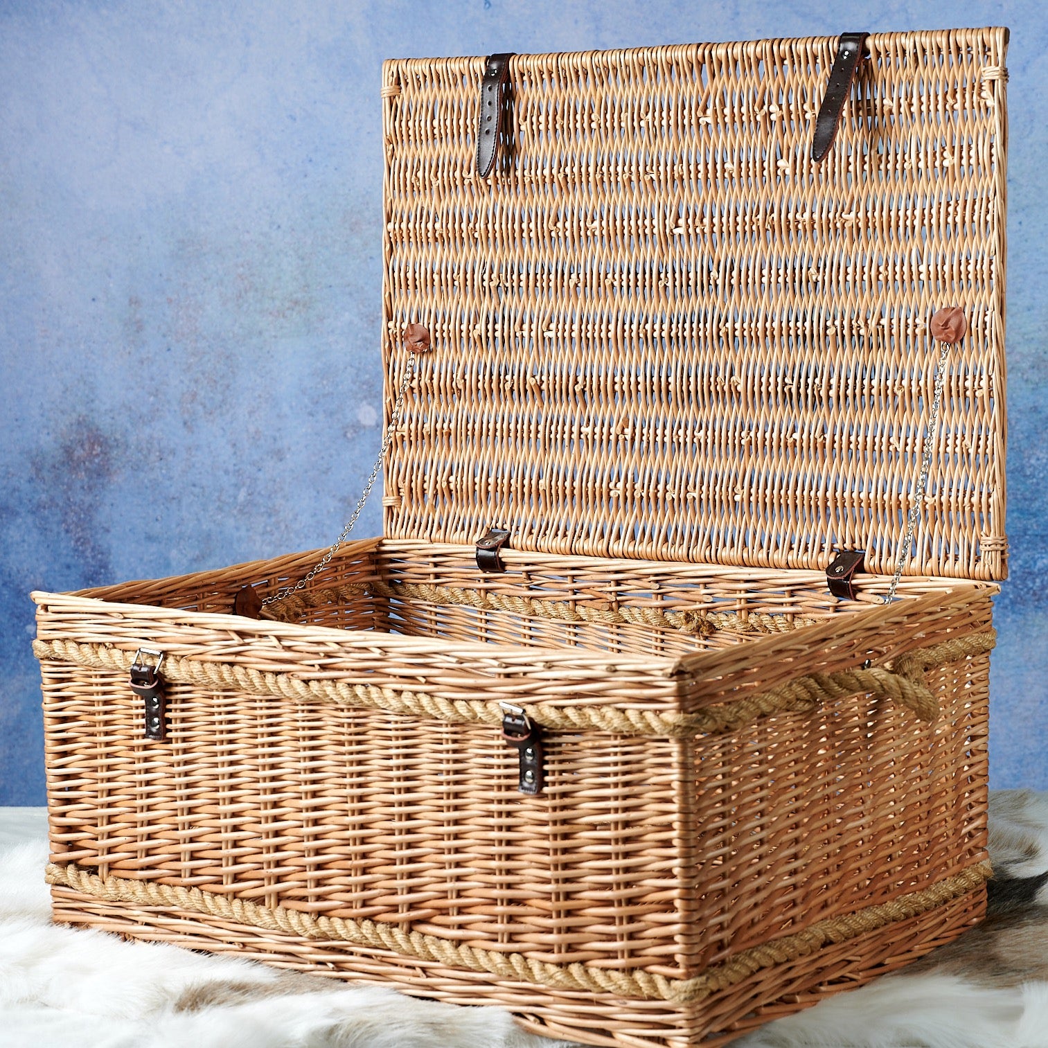 Personalised Full Buff Willow Trunk With Leather Straps – The Colourful ...